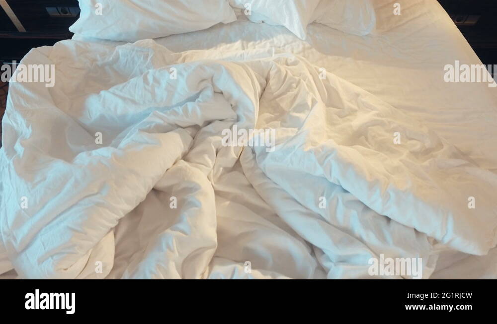 A crumpled bed Stock Videos & Footage - HD and 4K Video Clips - Alamy