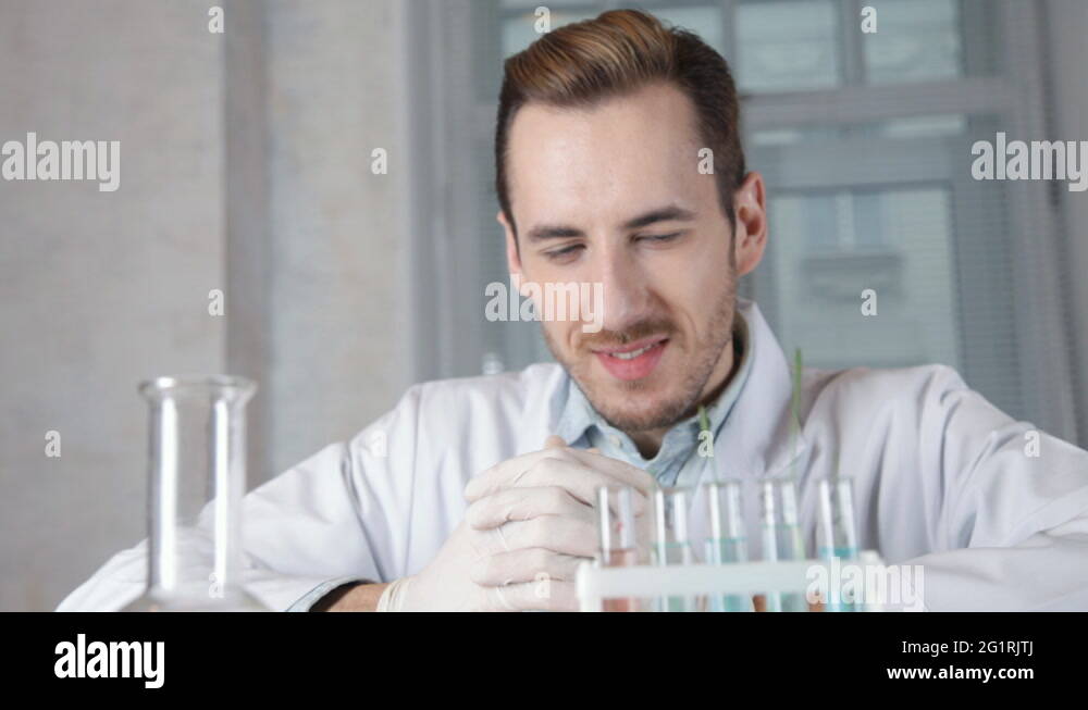 Looking at vials Stock Videos & Footage - HD and 4K Video Clips - Alamy