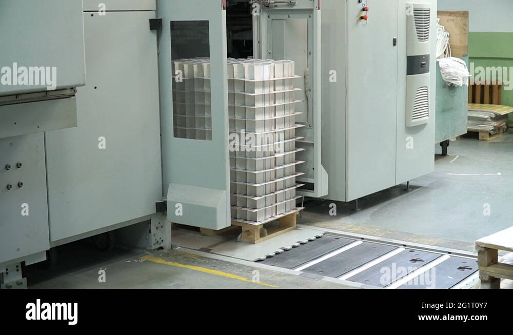 Stitching machine Stock Videos & Footage - HD and 4K Video Clips - Alamy