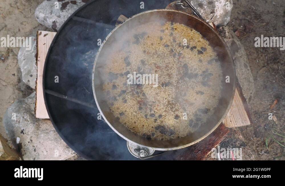 Fire pot rice Stock Videos & Footage - HD and 4K Video Clips - Alamy
