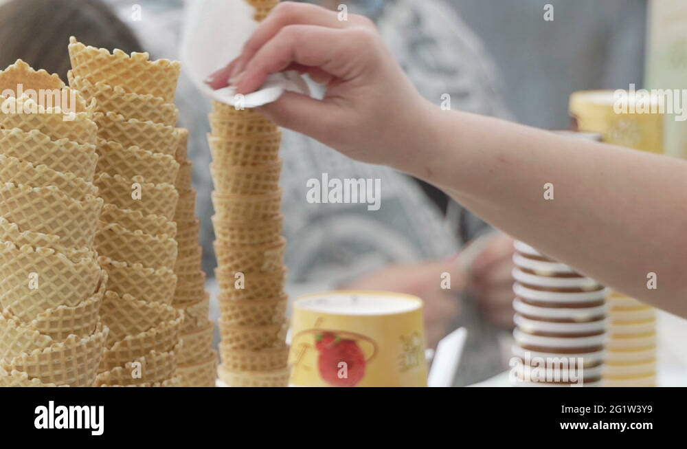 Cornet cornets Stock Videos & Footage - HD and 4K Video Clips - Alamy