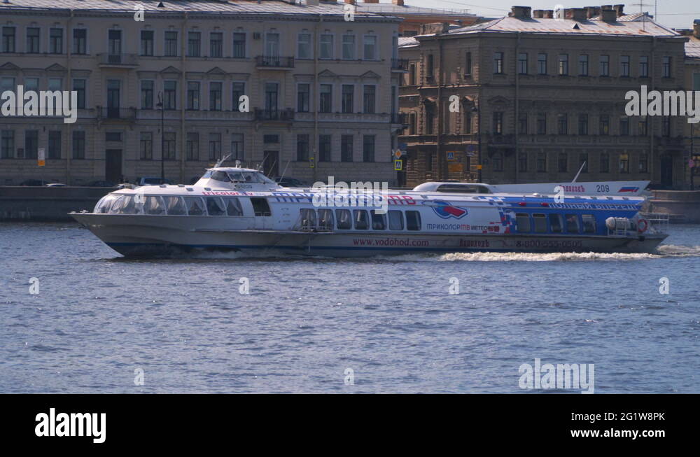 Neva water area Stock Videos & Footage - HD and 4K Video Clips - Alamy