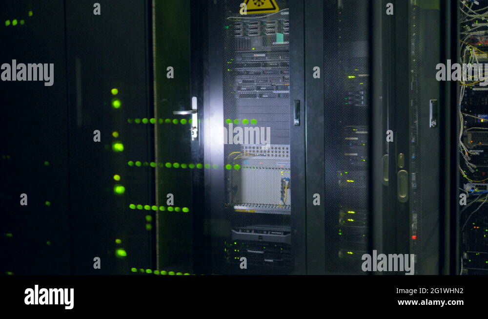 Computer cluster Stock Videos & Footage - HD and 4K Video Clips - Alamy