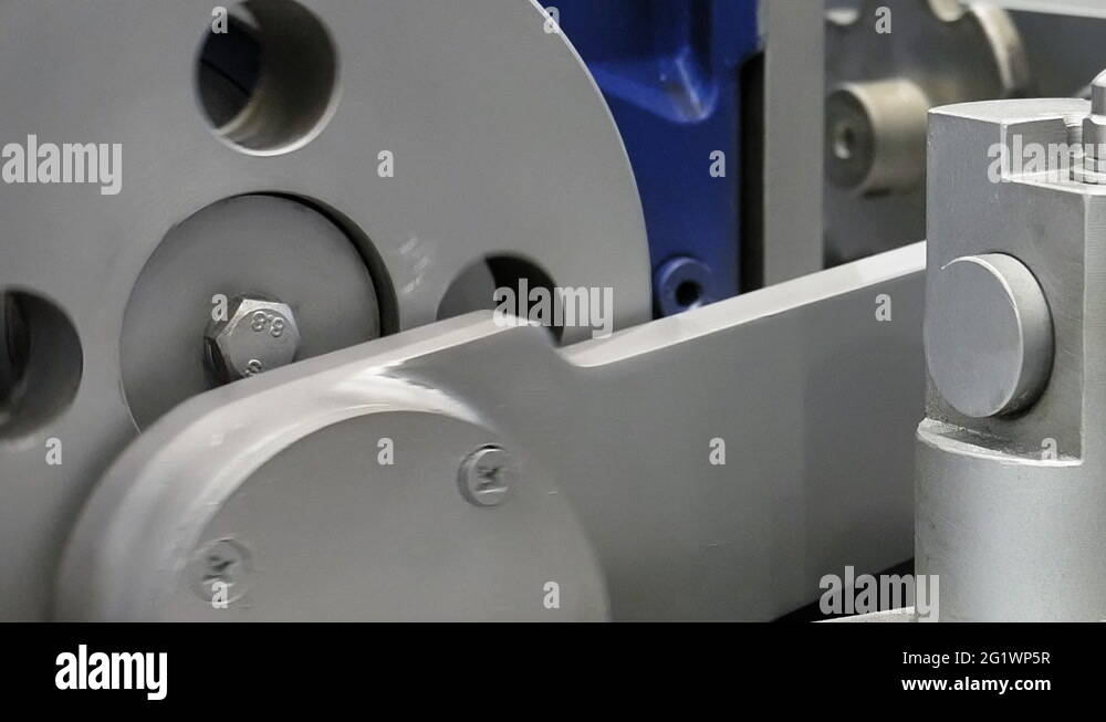 Gear wheel drive Stock Videos & Footage - HD and 4K Video Clips - Alamy