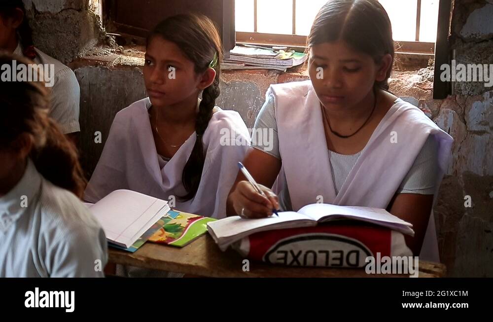 Poor indian girls Stock Videos & Footage - HD and 4K Video Clips - Alamy