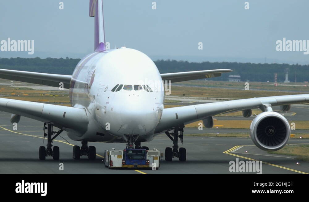 A380 superjumbo airbus Stock Videos & Footage - HD and 4K Video Clips ...