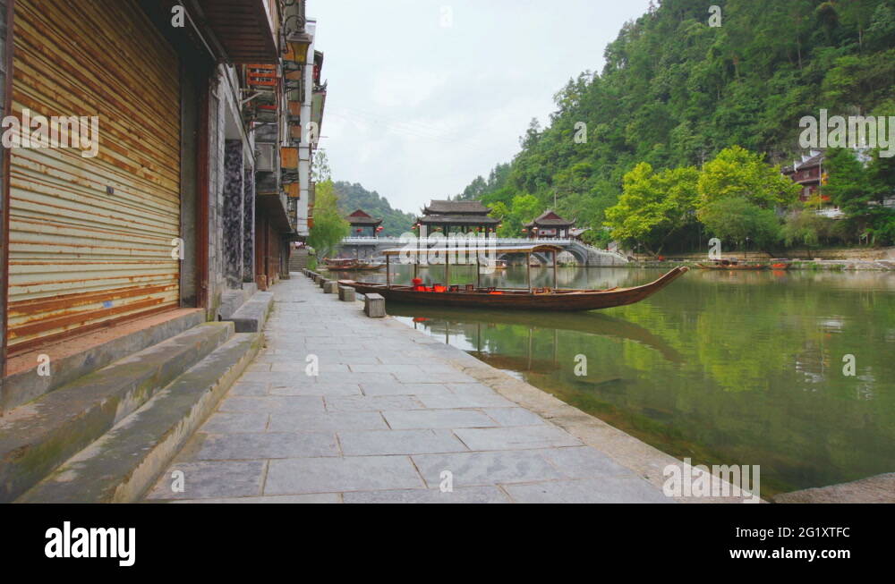 Chinese traditional boats Stock Videos & Footage - HD and 4K Video ...