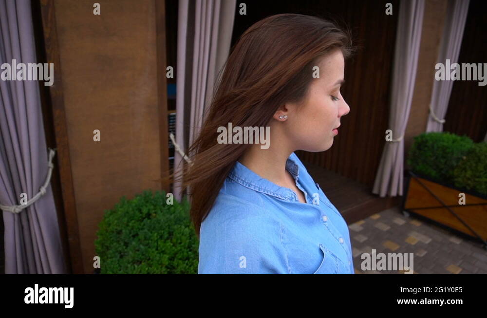 Everyday model Stock Videos & Footage - HD and 4K Video Clips - Alamy