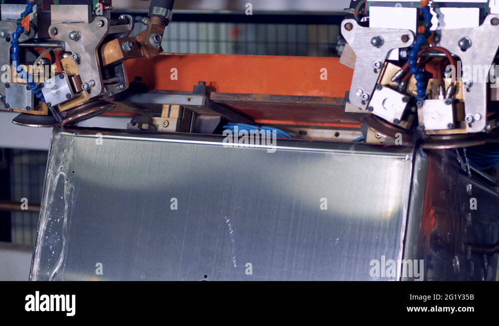 Steel box construction Stock Videos & Footage - HD and 4K Video Clips ...