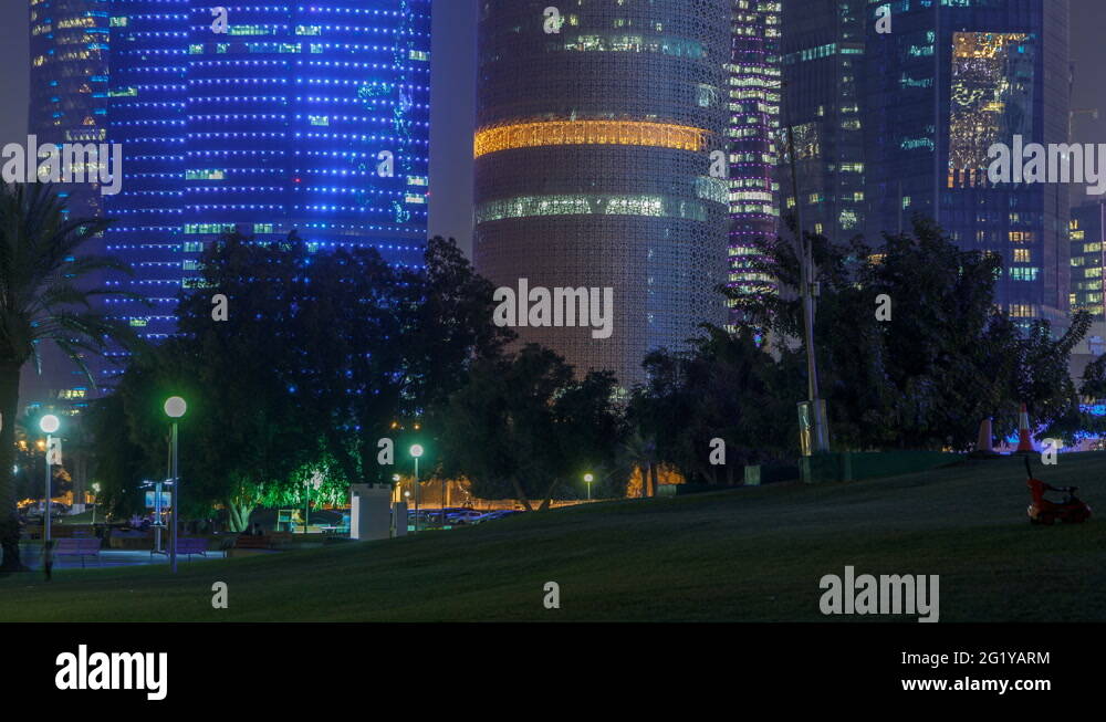Doha bank tower night doha Stock Videos & Footage - HD and 4K Video ...