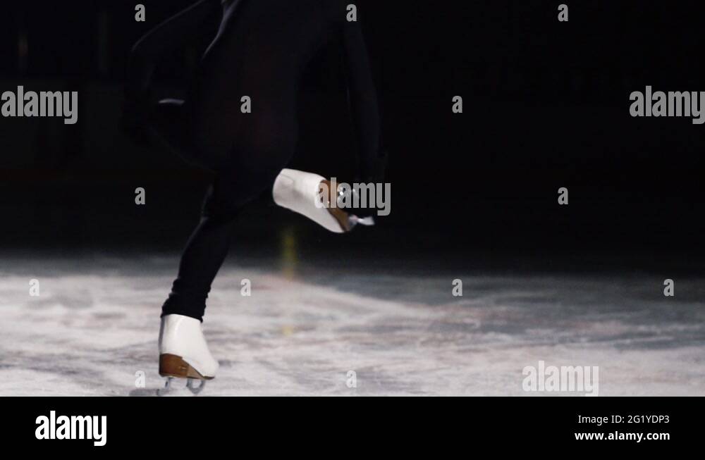 Ice skate spin Stock Videos & Footage - HD and 4K Video Clips - Alamy