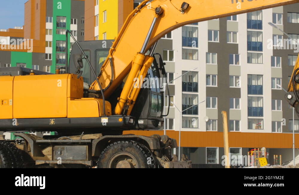 Working at height machine Stock Videos & Footage - HD and 4K Video ...