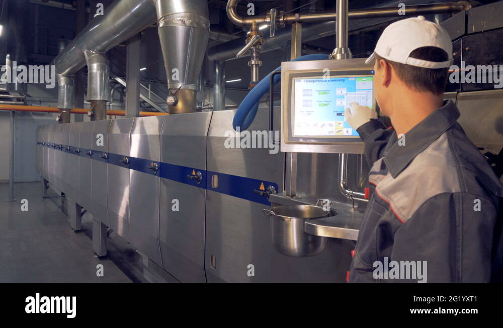 Monitor setting Stock Videos & Footage - HD and 4K Video Clips - Alamy