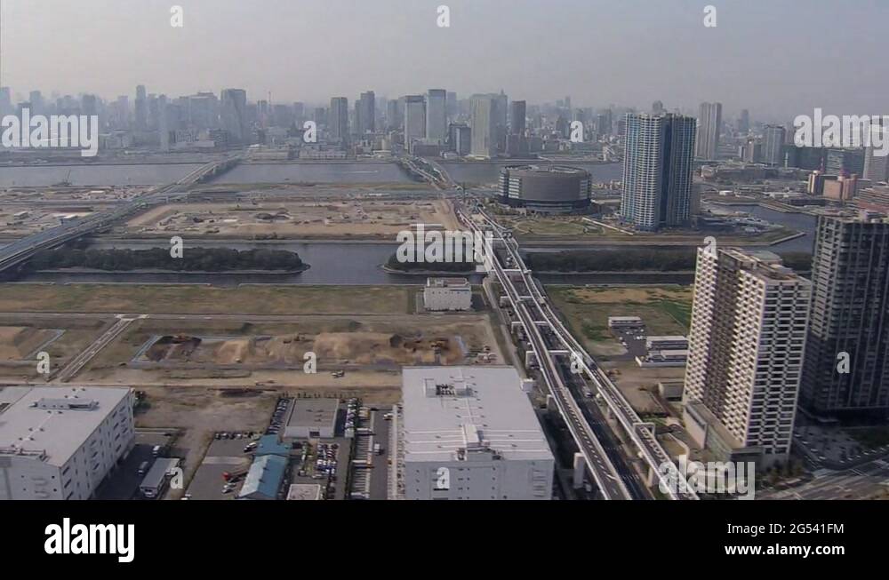 Elevated vehicle Stock Videos & Footage - HD and 4K Video Clips - Alamy