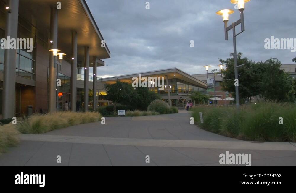 Microsoft buildings Stock Videos & Footage - HD and 4K Video Clips - Alamy