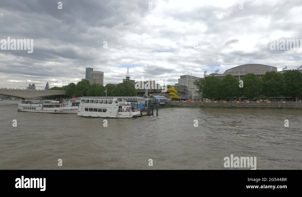 Thames water bus Stock Videos & Footage - HD and 4K Video Clips - Alamy