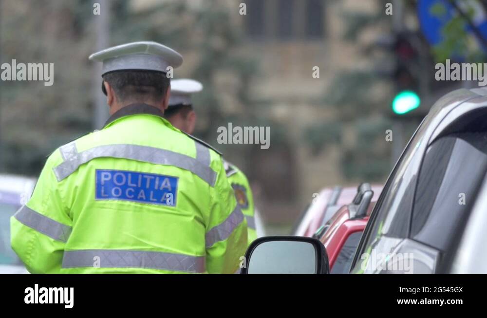 Police officers Stock Videos & Footage - HD and 4K Video Clips - Alamy