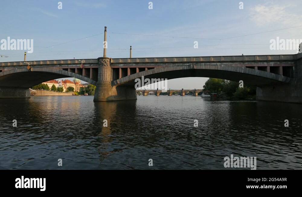 Mánes bridge Stock Videos & Footage - HD and 4K Video Clips - Alamy