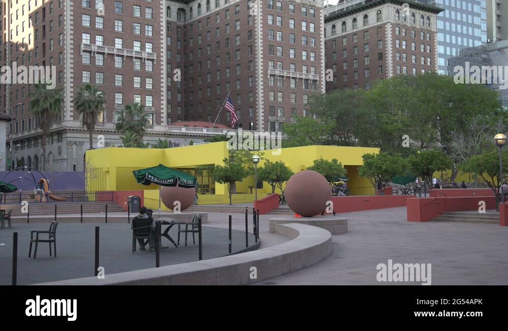 Pershing square Stock Videos & Footage - HD and 4K Video Clips - Alamy