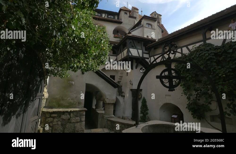 Inside old well Stock Videos & Footage - HD and 4K Video Clips - Alamy