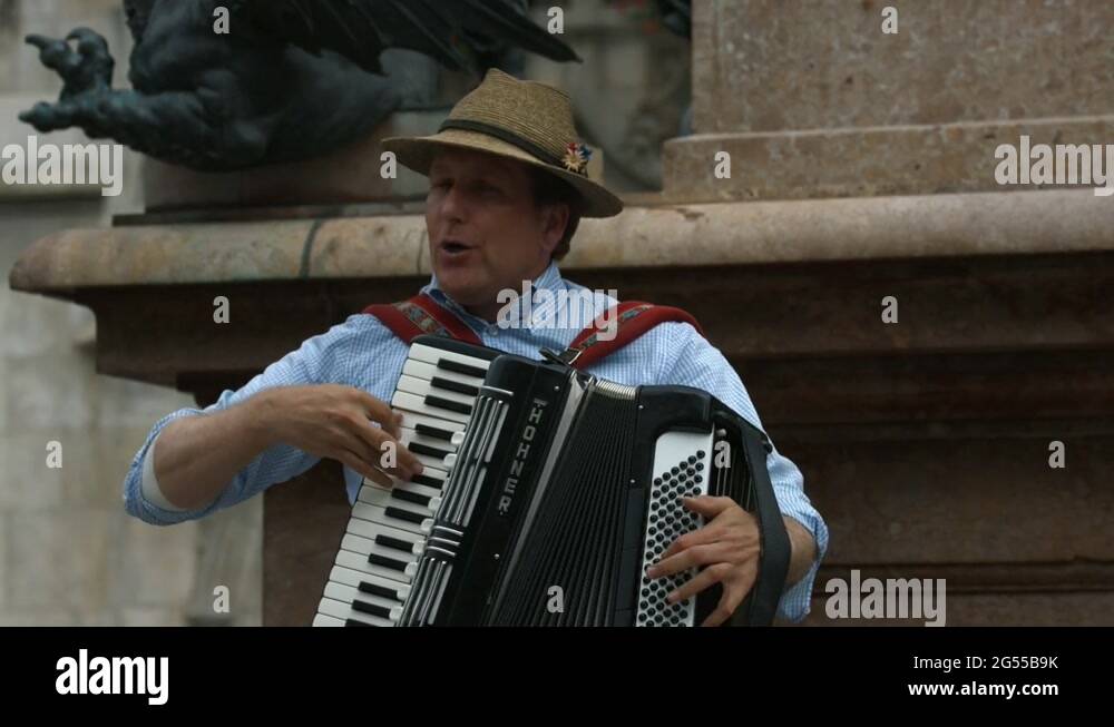 Yodel man Stock Videos & Footage - HD and 4K Video Clips - Alamy