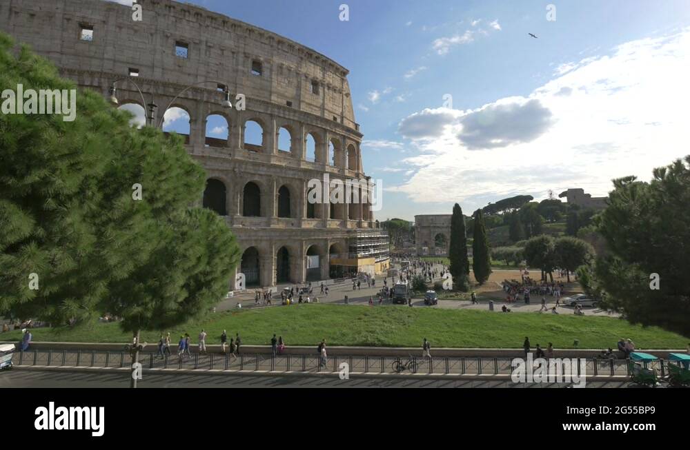 Piazza del colosseo Stock Videos & Footage - HD and 4K Video Clips - Alamy