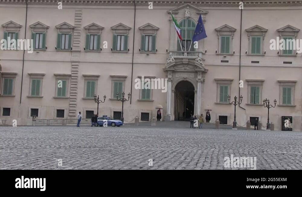 Piazza del quirinale Stock Videos & Footage - HD and 4K Video Clips - Alamy