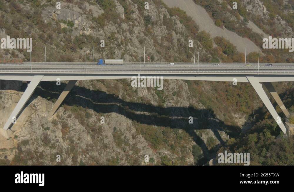 Valley bridge road Stock Videos & Footage - HD and 4K Video Clips - Alamy