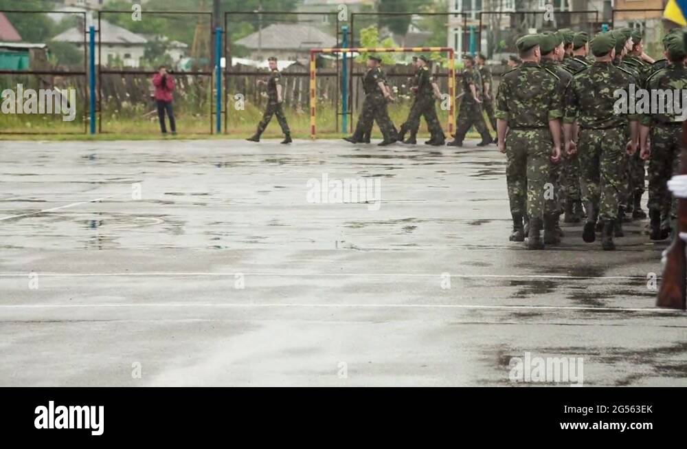 Army cadets marching Stock Videos & Footage - HD and 4K Video Clips - Alamy