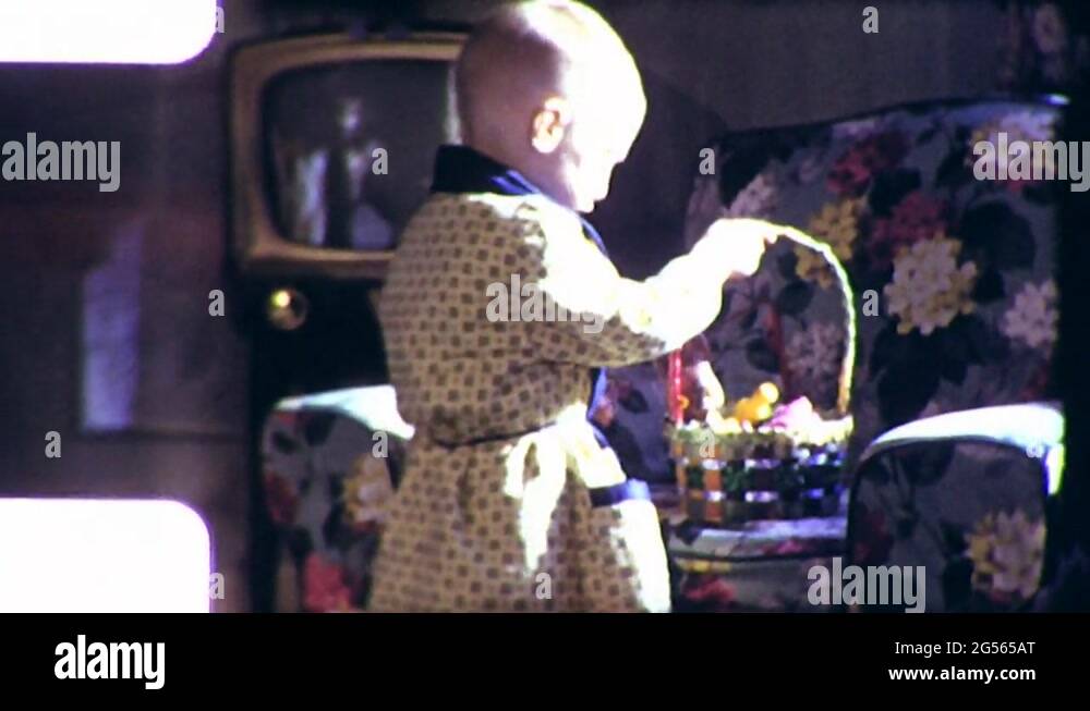EASTER Baskets EGG Hunt Happy Little Boy Kid Vintage Old TV Film Home ...