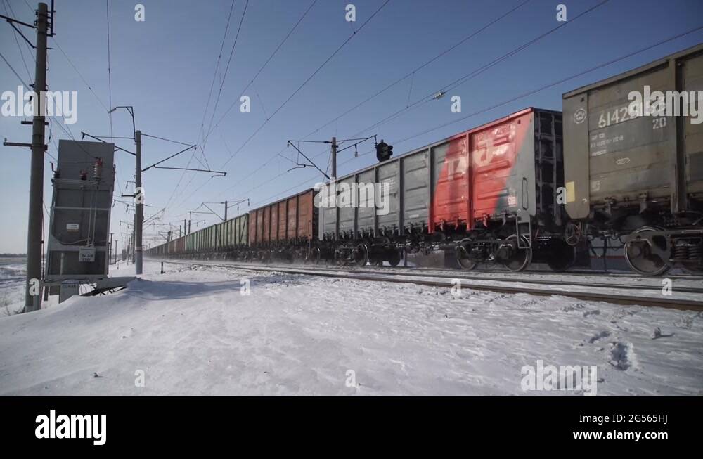 Train paths Stock Videos & Footage - HD and 4K Video Clips - Alamy