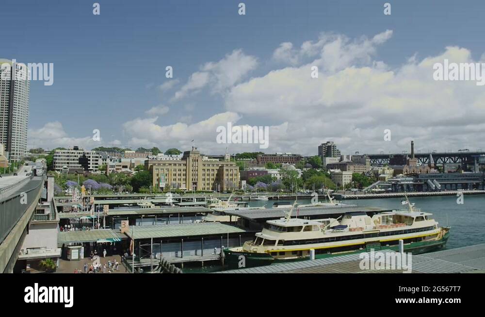 Circular quay vessel Stock Videos & Footage - HD and 4K Video Clips - Alamy
