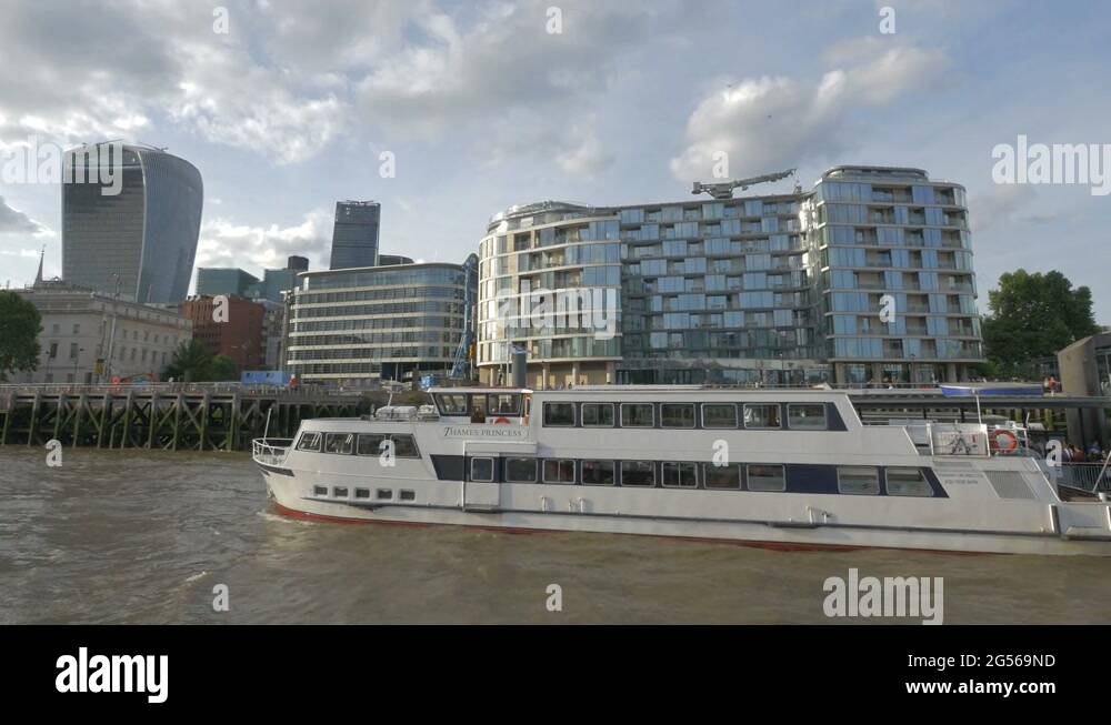 Sky princess Stock Videos & Footage - HD and 4K Video Clips - Alamy