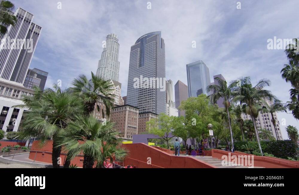 Deloitte building Stock Videos & Footage - HD and 4K Video Clips - Alamy