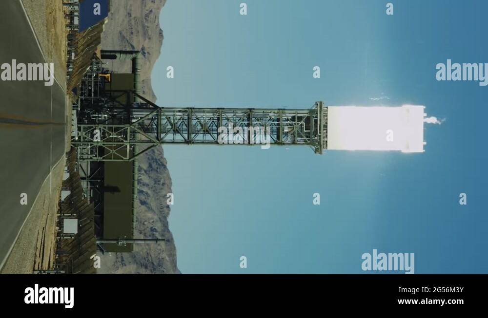 Collecting Tower of Solar Energy Plant in Vertical View Stock Video ...