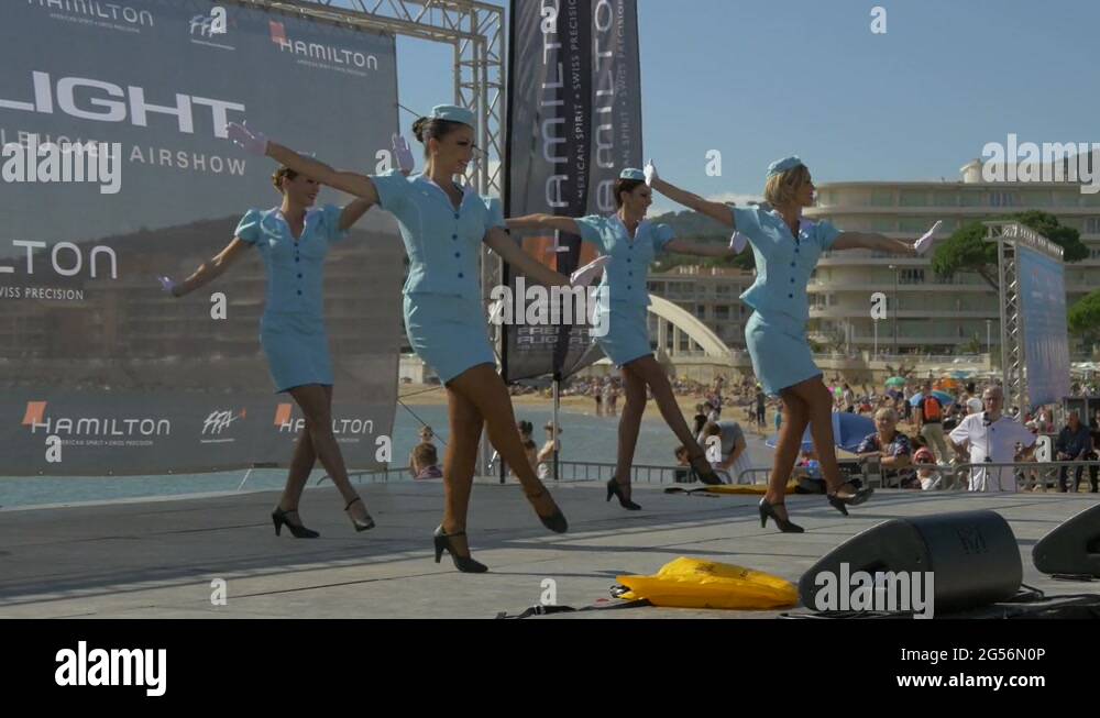 Flight attendants Stock Videos & Footage - HD and 4K Video Clips - Alamy