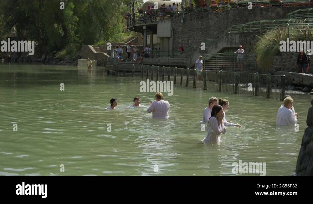Women bathing Stock Videos & Footage - HD and 4K Video Clips - Alamy
