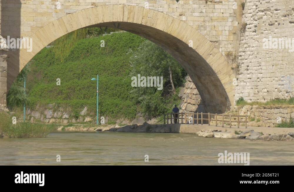 One arch bridge Stock Videos & Footage - HD and 4K Video Clips - Alamy