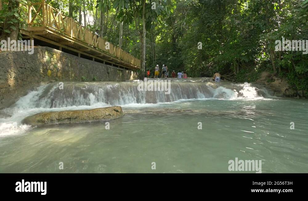 Dunns river jamaica Stock Videos & Footage - HD and 4K Video Clips - Alamy