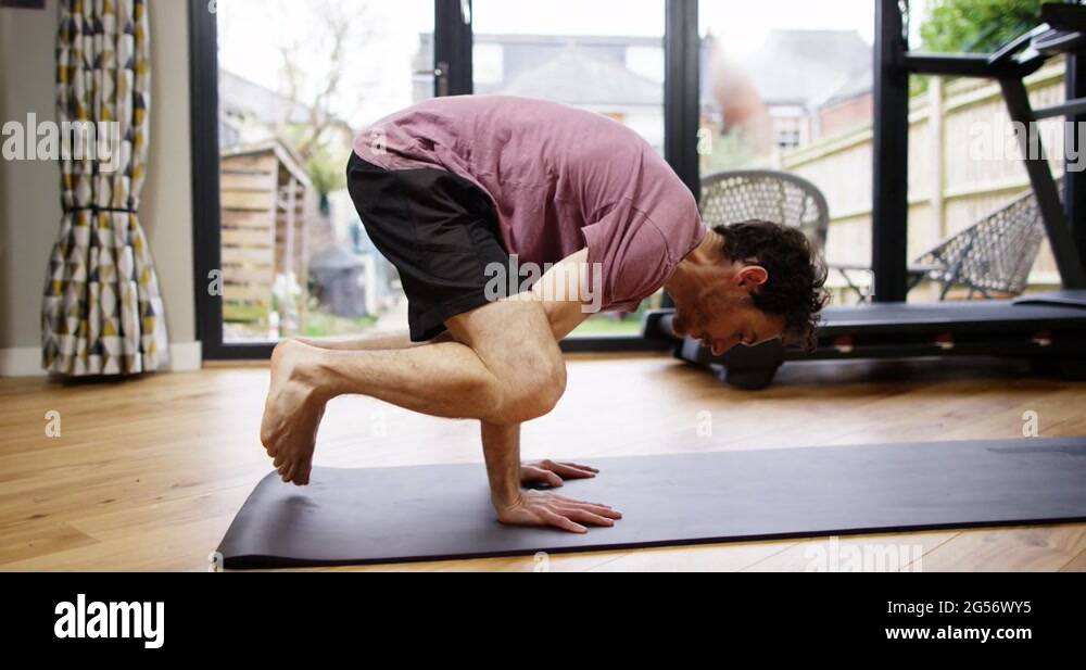 Balance posture Stock Videos & Footage - HD and 4K Video Clips - Alamy