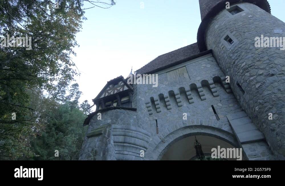 Castle gate tower Stock Videos & Footage - HD and 4K Video Clips - Alamy