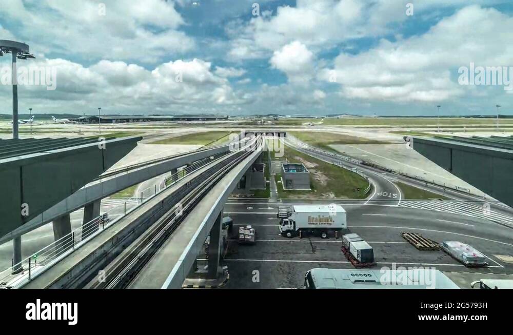 Klia express rail Stock Videos & Footage - HD and 4K Video Clips - Alamy