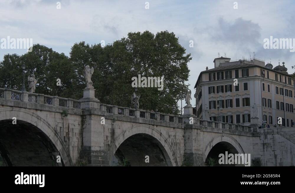 Angel bridge rome Stock Videos & Footage - HD and 4K Video Clips - Alamy