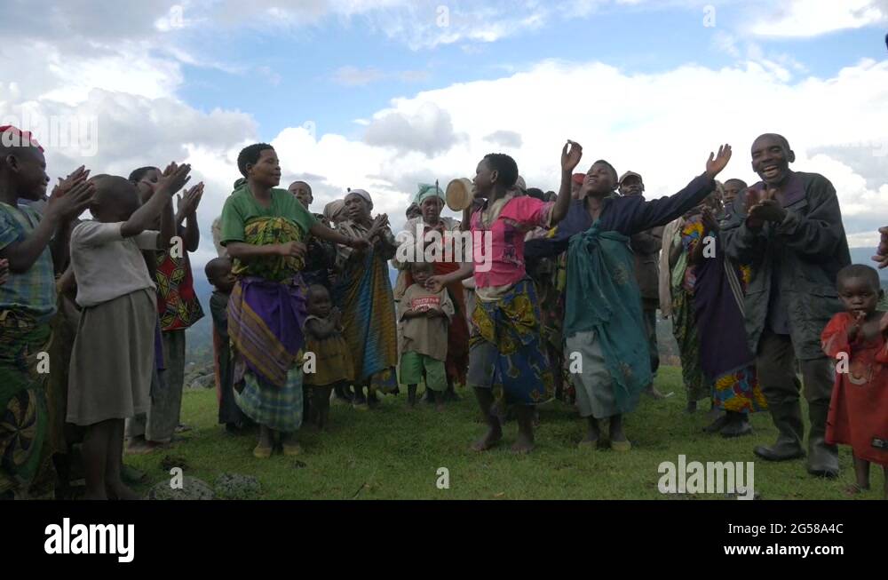 Dancing singing Stock Videos & Footage - HD and 4K Video Clips - Alamy
