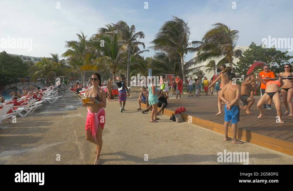 Limbo dance Stock Videos & Footage - HD and 4K Video Clips - Alamy