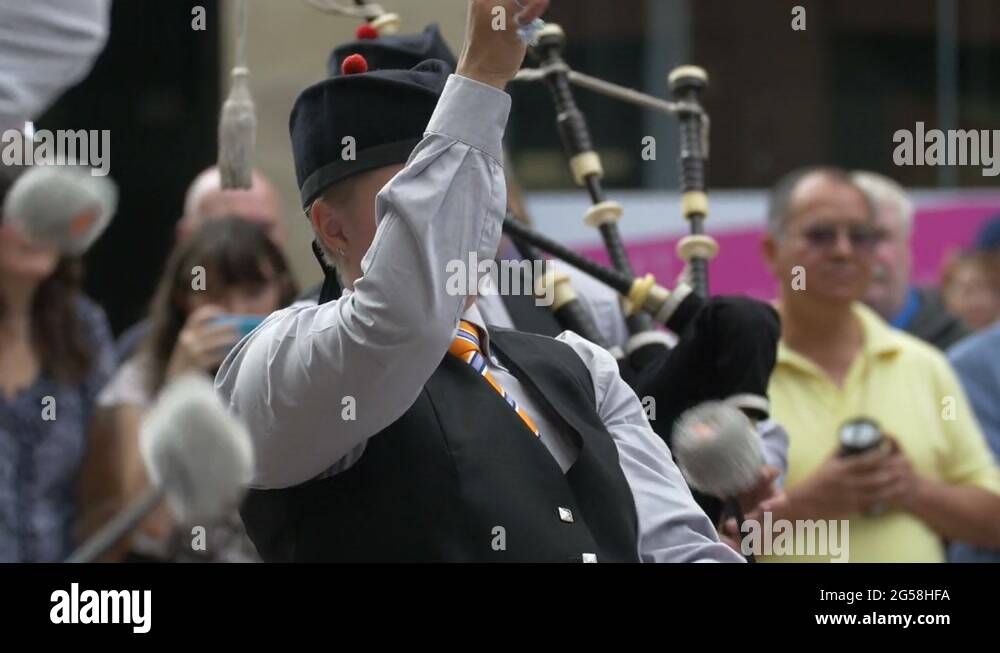 Mallets Stock Videos & Footage - HD and 4K Video Clips - Alamy