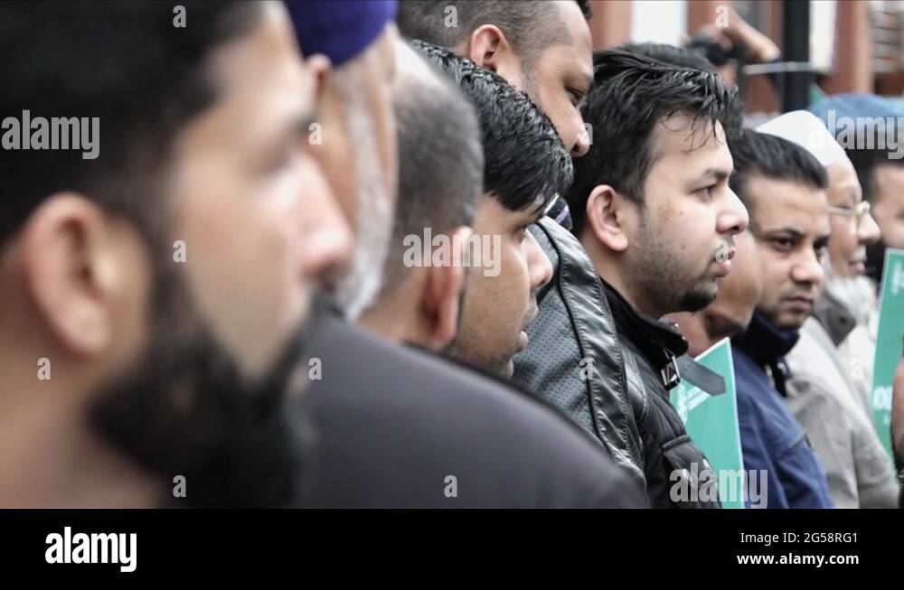 Men standing line Stock Videos & Footage - HD and 4K Video Clips - Alamy