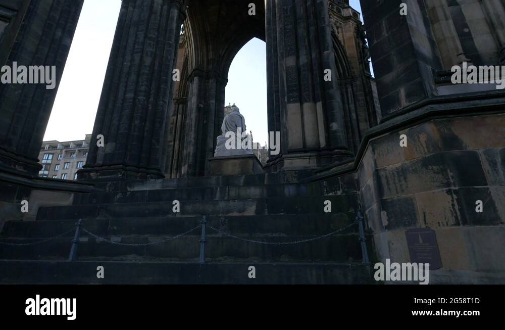 White statue Stock Videos & Footage - HD and 4K Video Clips - Alamy