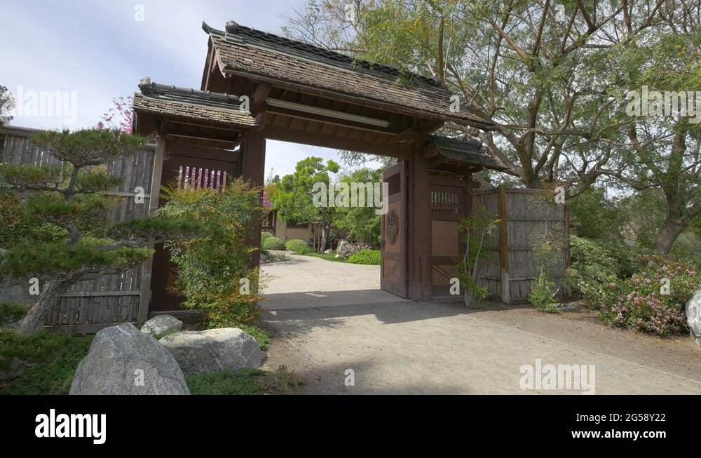 Charles dail memorial gate Stock Videos & Footage - HD and 4K Video ...