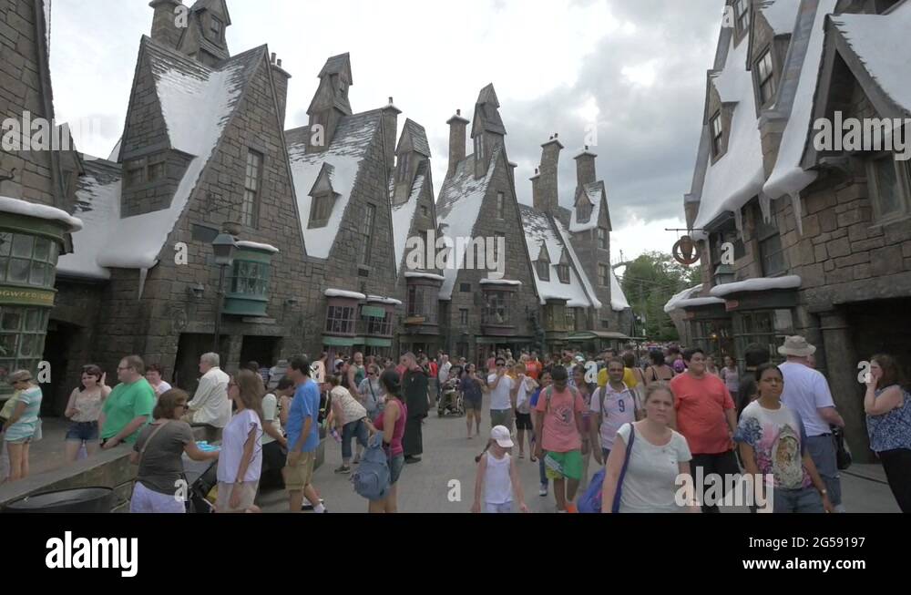 Hogsmeade village Stock Videos & Footage - HD and 4K Video Clips - Alamy
